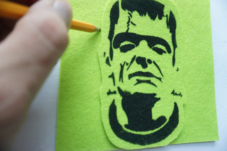 How To Stencil Halloween Felt Ornaments | Stencil 1